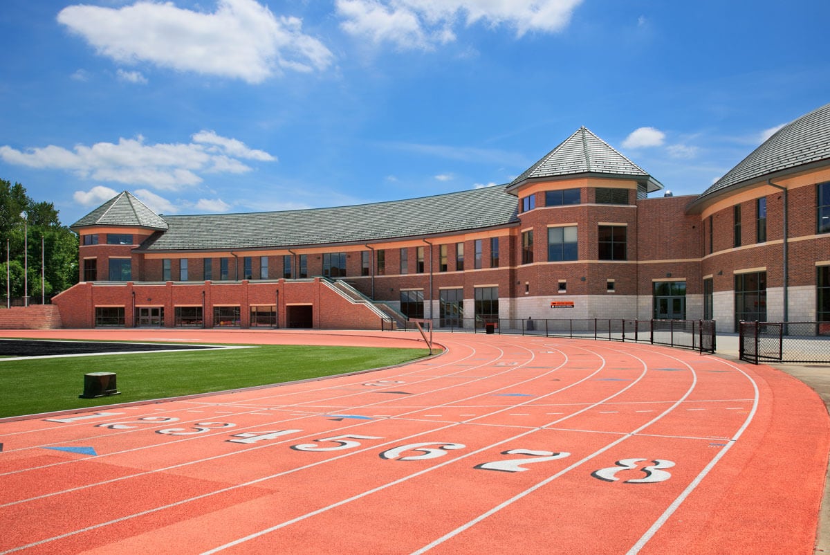 The "W" - Wartburg-Waverly Sports & Wellness Center - Cardinal Construction